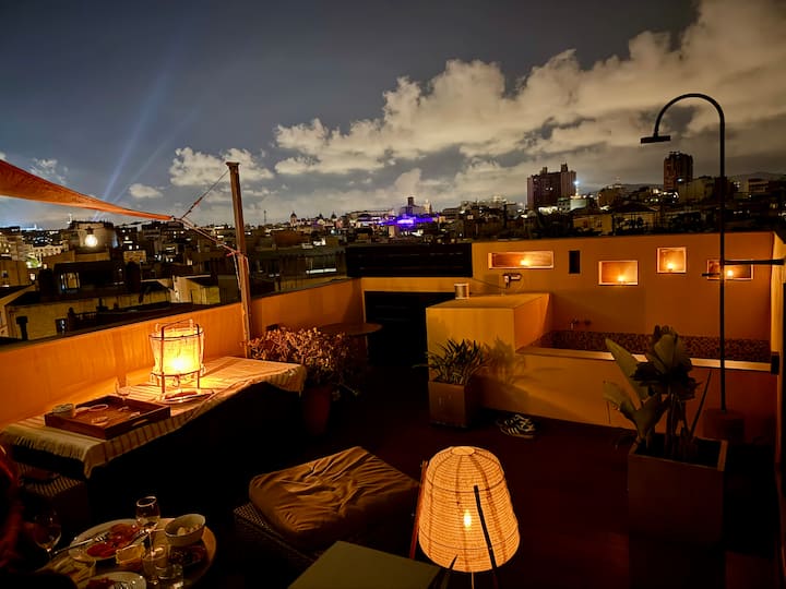 Romantic Penthouse - 360° Views/private Terrace - Barcelona