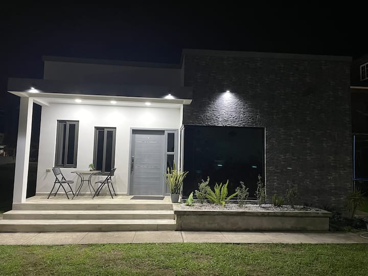 Casa Familiar Completamente Equipada. - Omoa