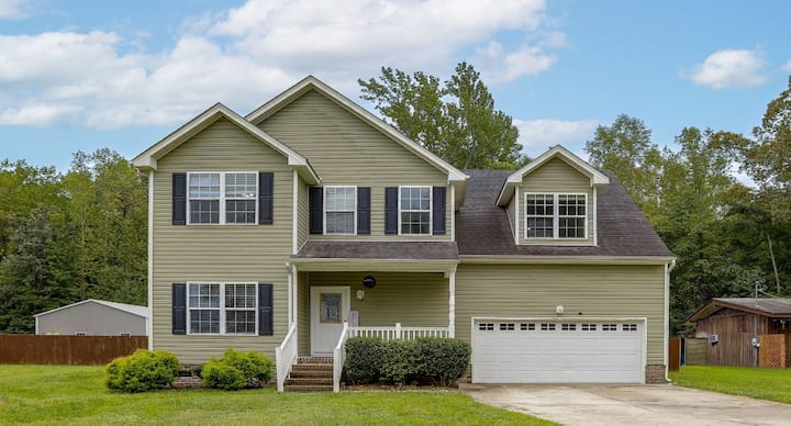 5-bedroom House With Fireplace, Washer, Dryer - Chesapeake, VA