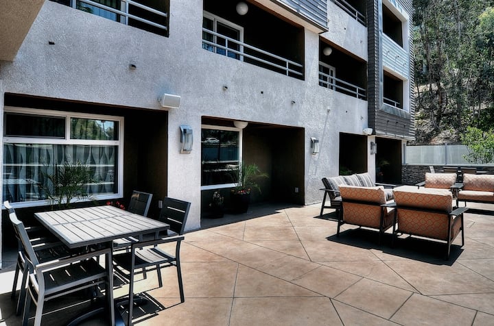Cozy 3 Separate Hotel Suites W/ Breakfast - Whittier, CA