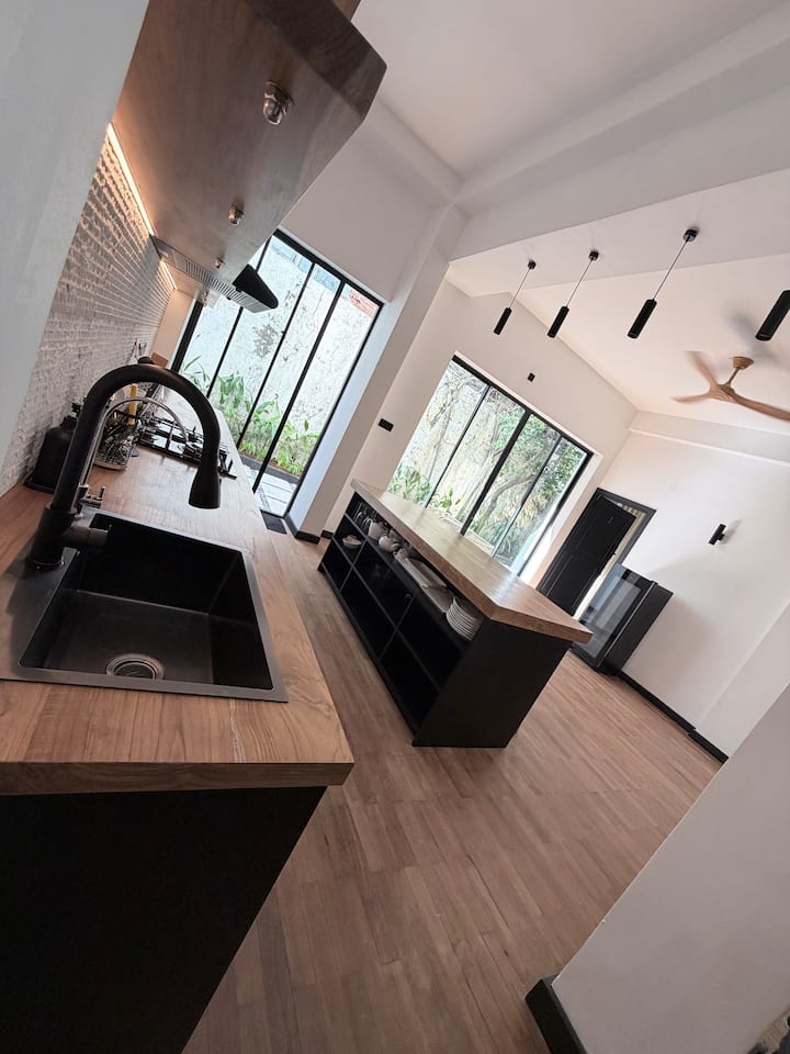 The 18 Alfred Pl | 4 Ensuite Rooms | Design Stay - コロンボ