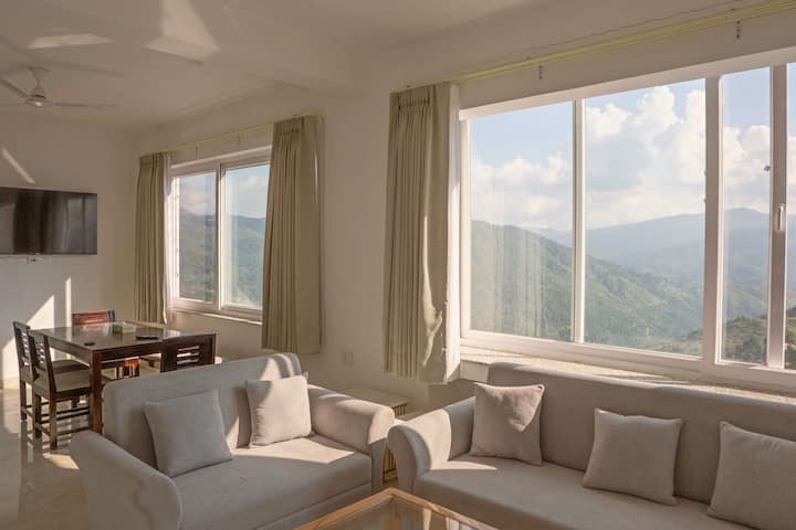 Almora Serviced Apartments 01 - 알모라