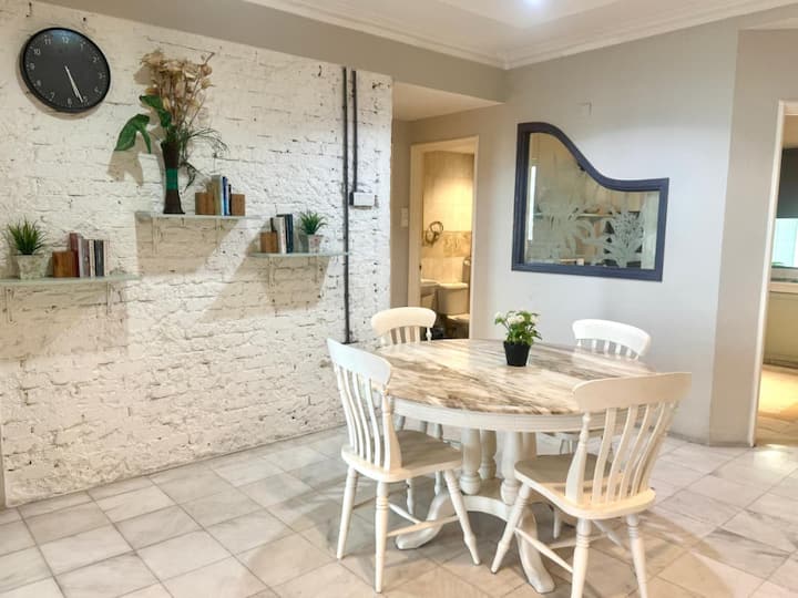 Century Bay - 3 Bedroom Executive Suite #6 - Bayan Lepas