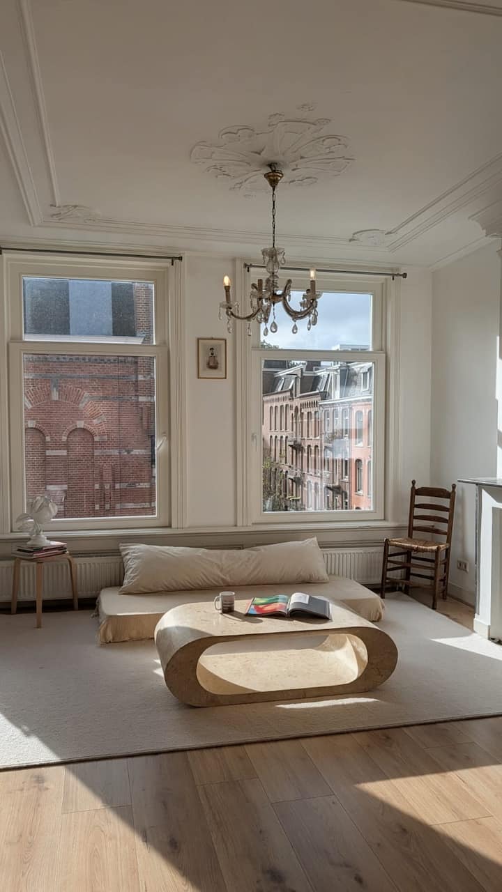 Artists Home In Historic Amsterdam Apartment - Ámsterdam