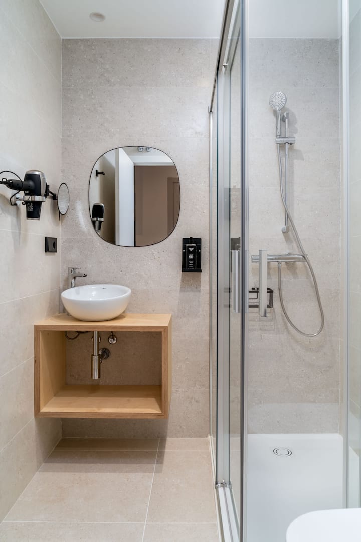 Santiago De Compostela | Comfort Studio + Balcony - Santiago de Compostela