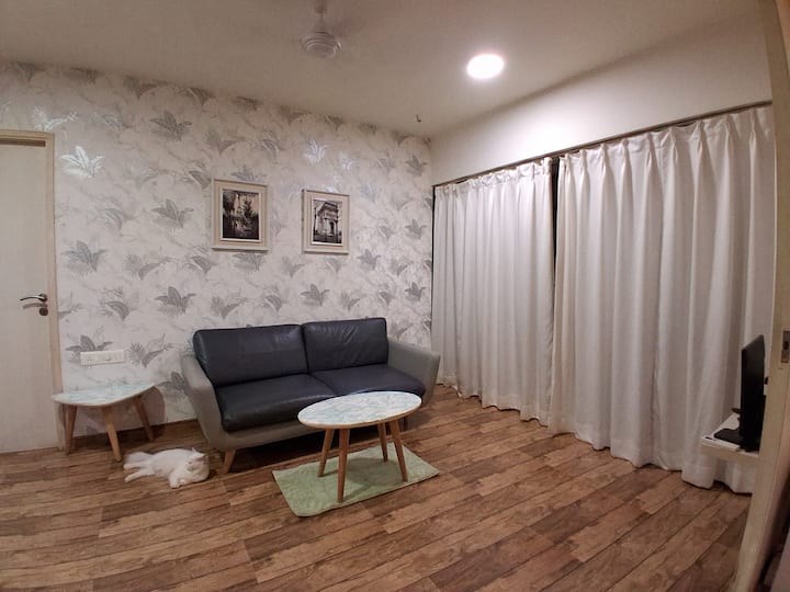 The Skyline Suite Surat | Airport| Couples| Family - Surat