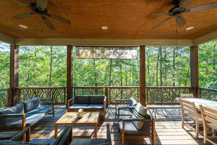 Grand Escape At Rumbling Bald - Lake Lure, NC