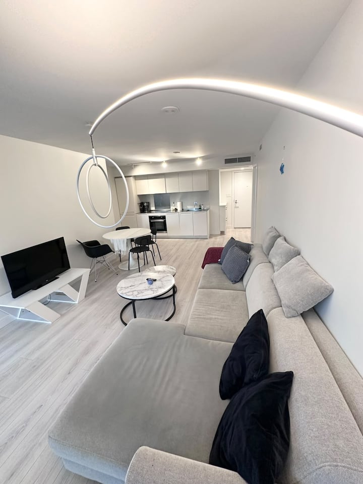 Yaletown Modern Stay | 2br 2ba | Sleeps 6 4beds - Vancouver