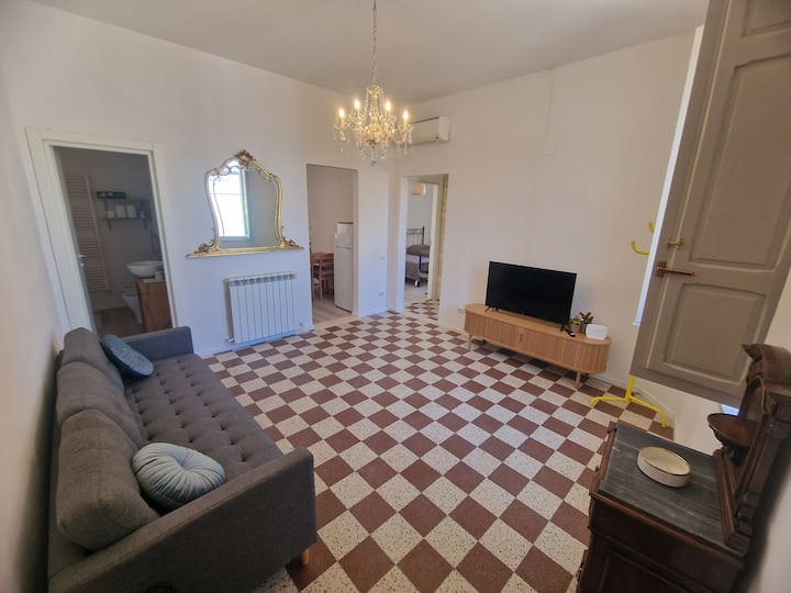 Alice Home, Alloggio In Centro - Foligno