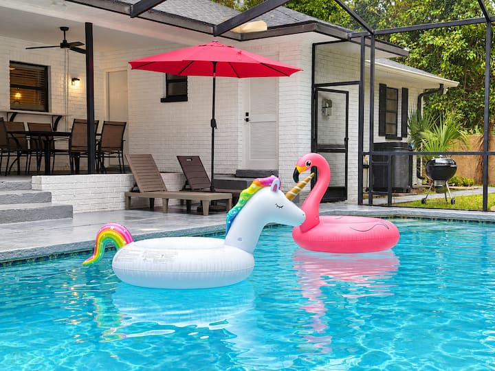 Terrace Treasure | 6br Pool & Games | Sleeps 16 - Busch Gardens Tampa Bay