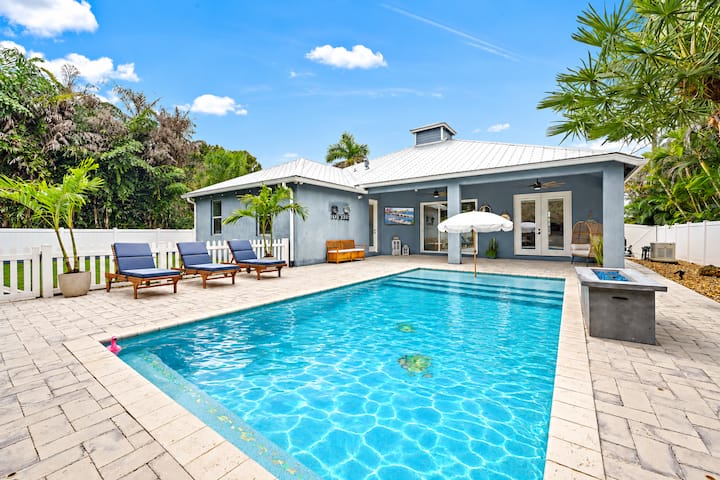 Palm City Oasis | Private Pool, Tiki Hut & Sauna - 斯圖爾特