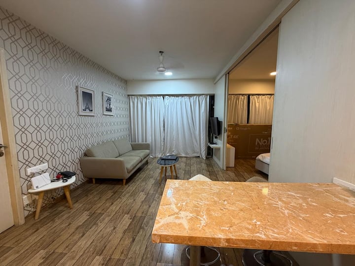The Skyline Suite Luxury 2bhk | Airport | Belliza - Surat