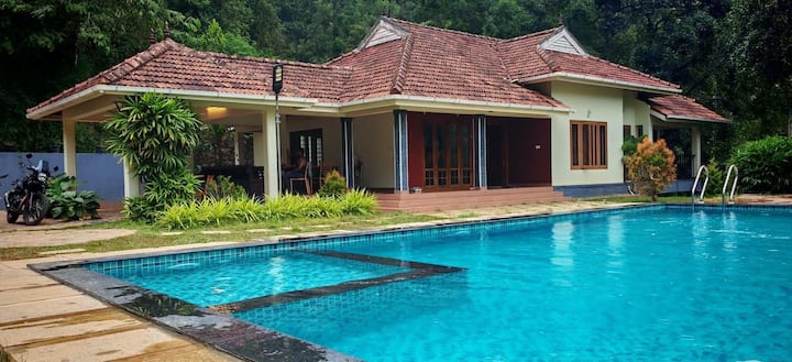 5 Bed Room Infinity Pool Villa- Ellakkal - Munnar - Munnar
