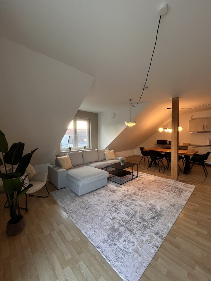 Central Maisonette | Balcony, Lift & Parking - Bad Essen