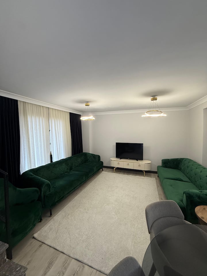 Tripleks Villa 3 Katlı Herkatta Banyo Vc Var - Gebze