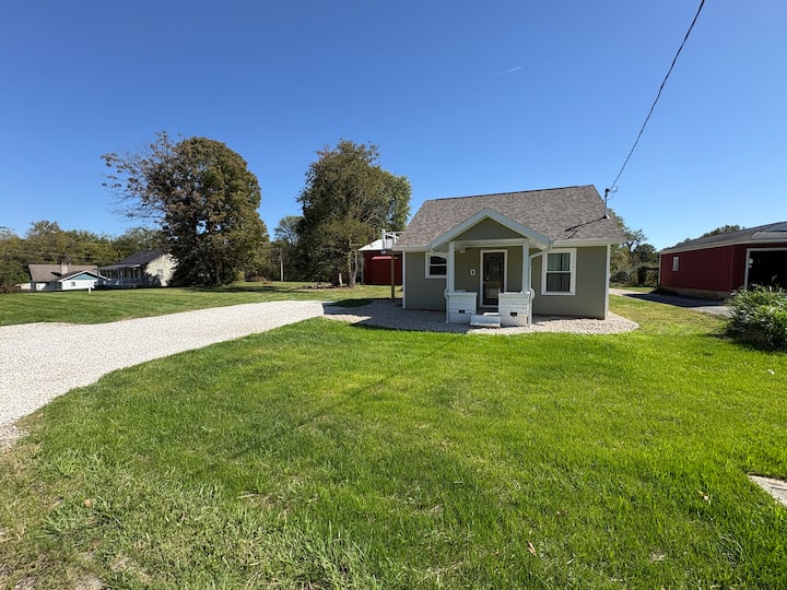Private 2-bedroom Home Ev Charger & Full Rv Hookup - Bloomington, IN