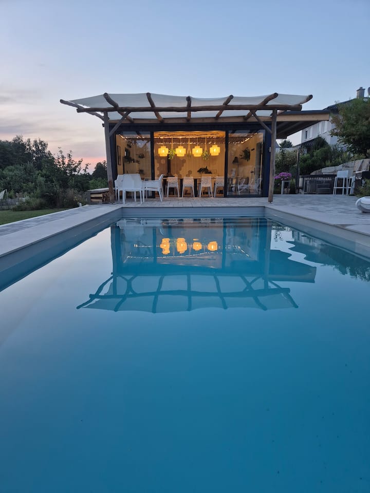 Holzhaus Mit Riesigem Garten, Pool Und Hottub - Hauzenberg