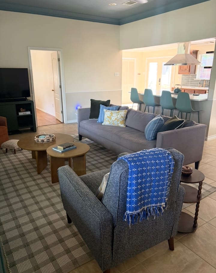 Cozy Retreat With Lakeview - Belton, TX