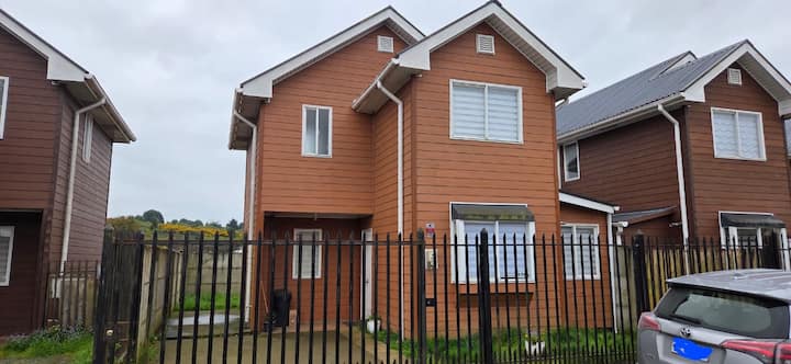 Acogedora Casa De 3 Dorms Y 2 Baños /Pet Friendly - Puerto Montt