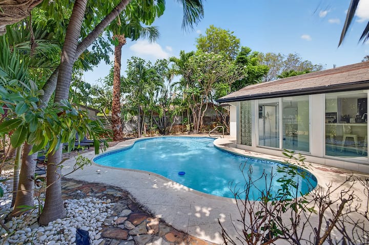 Tropical Getaway Fully Private Entire Home - Pompano Beach, FL