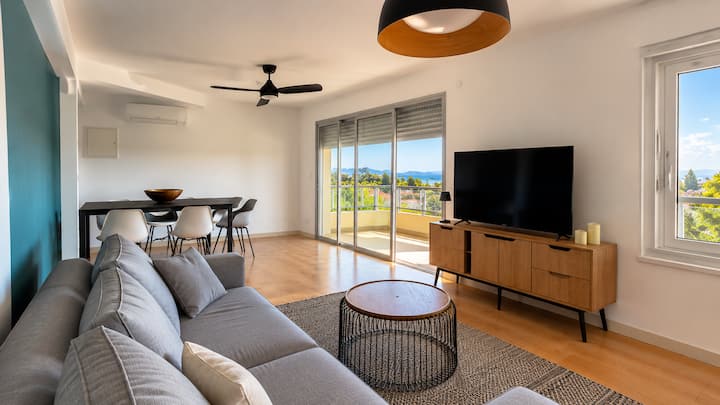 Beau F2 Lumineux 
Tout Confort Balcon Vue Mer - Nouméa