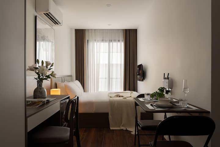 Cozy Studio With Private Balcony - China