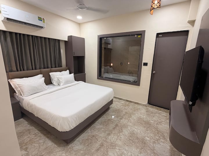 Hotel Prathvi Gadh @Deluxe Room - Ahmedabad