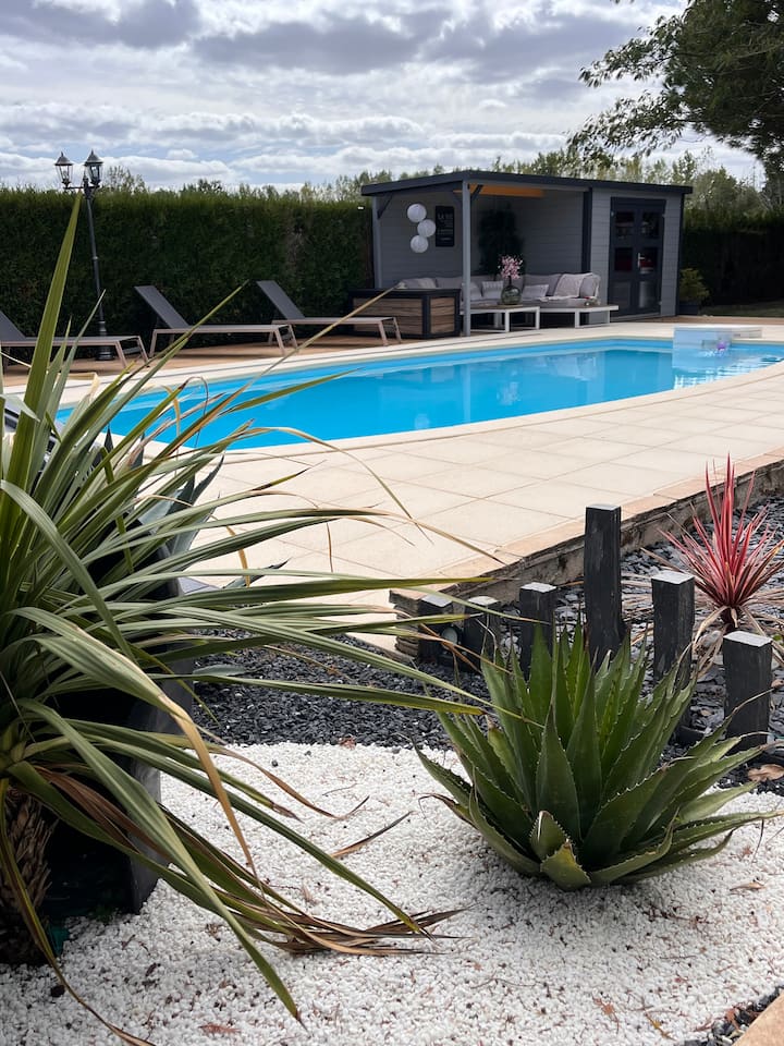 Gîte De Charme Avec Piscine Privée En Loire - Loire Valley