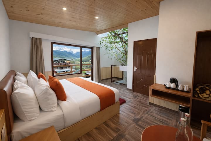 Luxury Tree House With Centrally Heated, Lawn - Manali