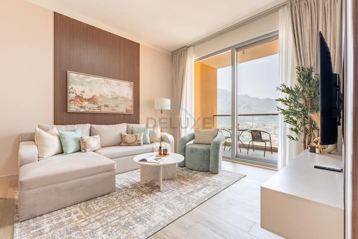 Majestic Hajar Mountain Views 1br W/ Beach Access - Egyesült Arab Emírségek