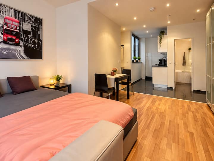 City Center Apartment - 30m In Die Fußgängerzone - Frankfurt Sur Le Main