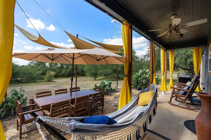 2 Fenced Acres, Game Room - Near Dripping Springs - Dripping Springs, TX