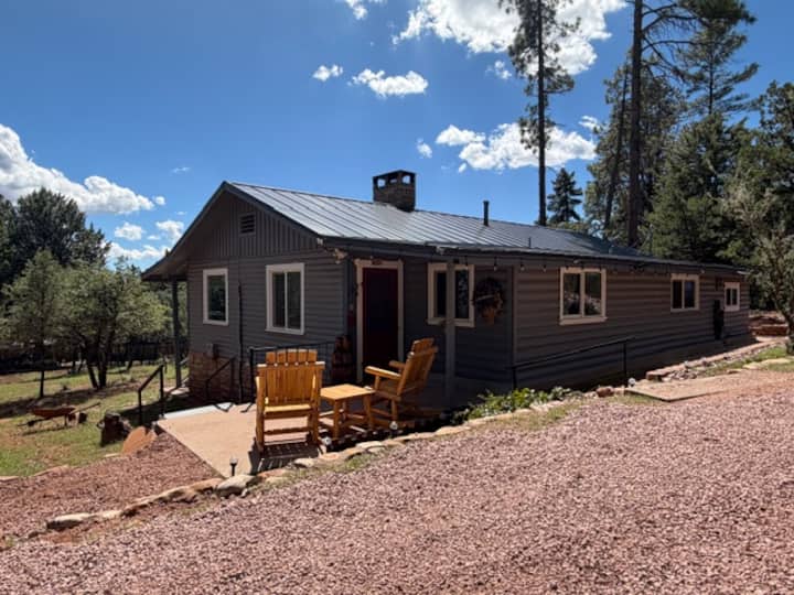 Pine Az Cabin Rental | Cozy Mountain Getaway - Strawberry, AZ