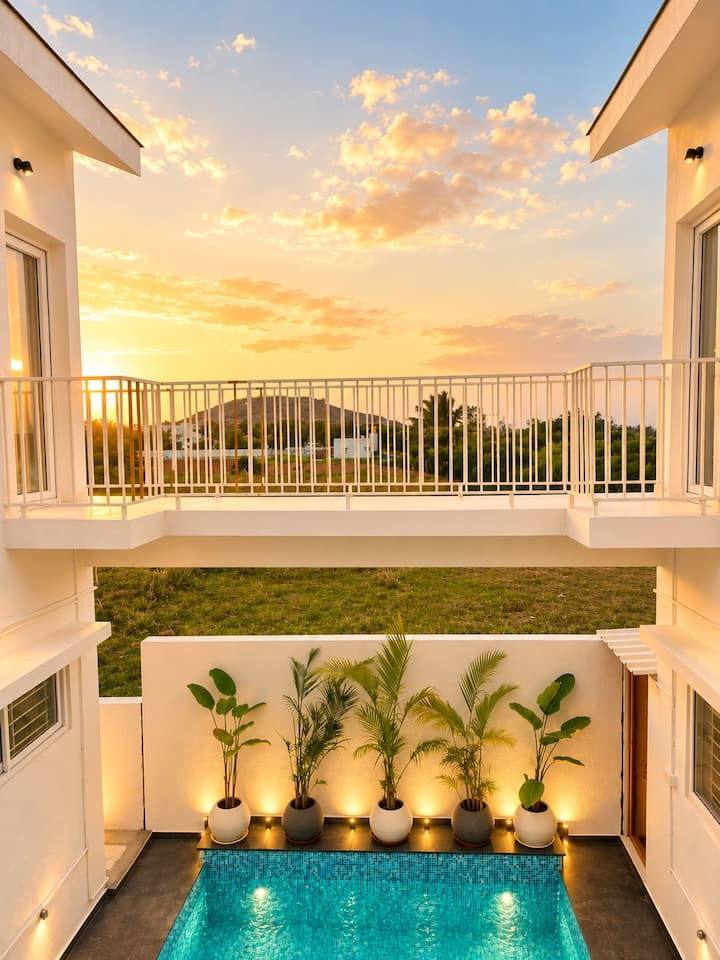 Luxurious 3bhk Farmhouse With Pool - Nandi Hills