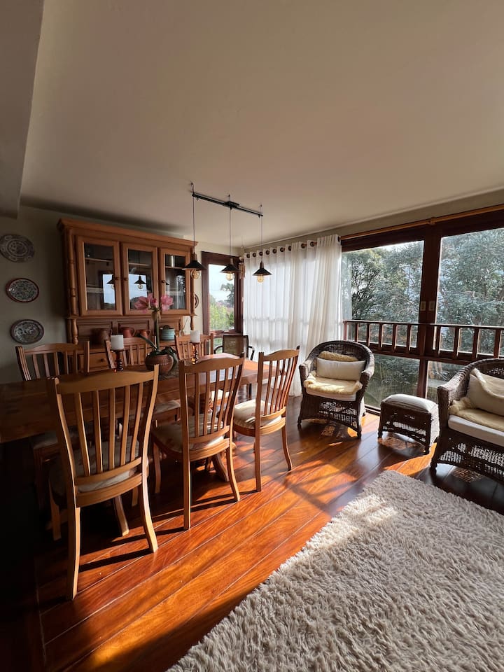 Apartamento De 3 Quartos Na Avenida Central 303 - Gramado