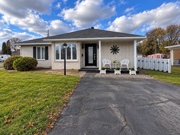 Northern Escape / Your Home Away From Home. - Greater Sudbury