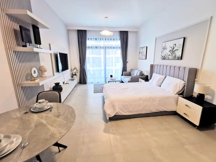 310 Upgraded Studio | Luxury Stay With Comfort - Dubai