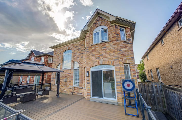 Luxury 4 Bdrm Entire House In Whitby, Lakeridge - Ajax