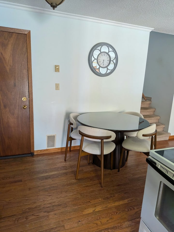 Charming Retreat - Cozy Comfort Awaits! - Sault Ste. Marie