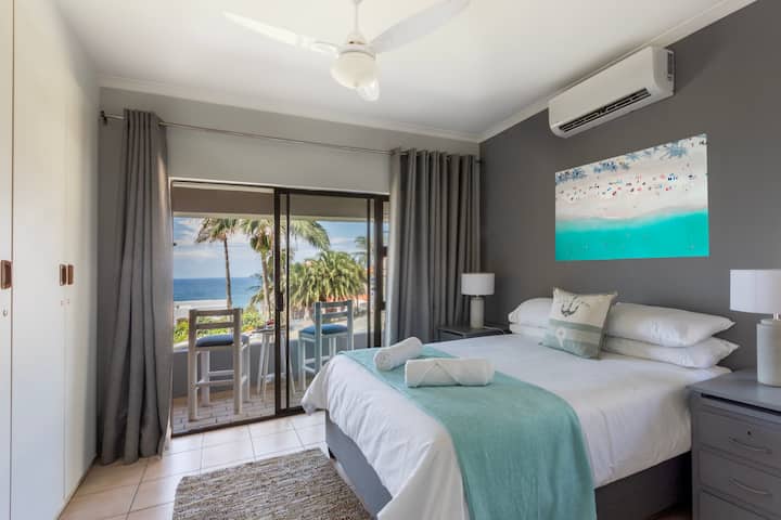 100m From Beach, Garden And Seaviews - Ballito