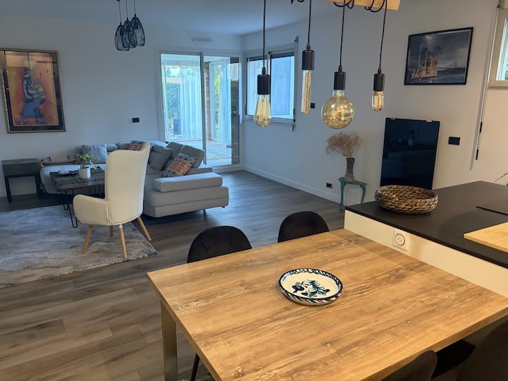 3 Bedroom Garden Apartment In Ferney Voltaire - Ferney-Voltaire