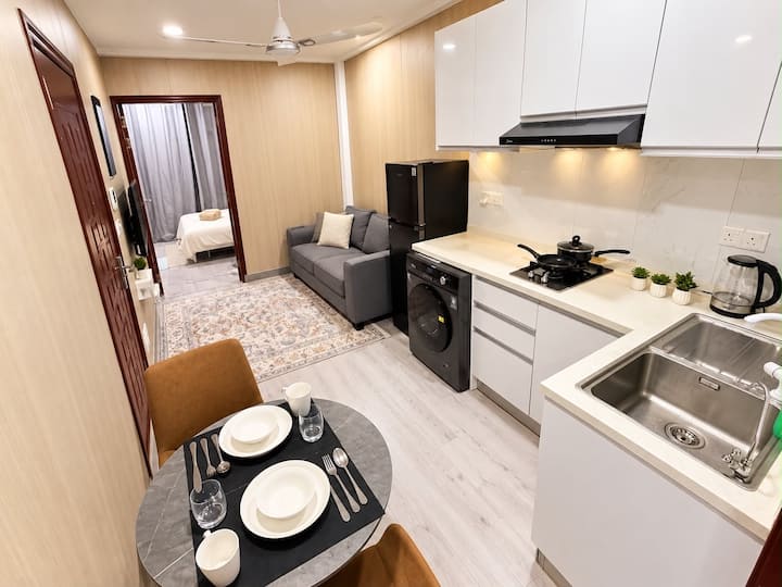 1br Layover · Beach 4 Min, Airport 15 - Malé