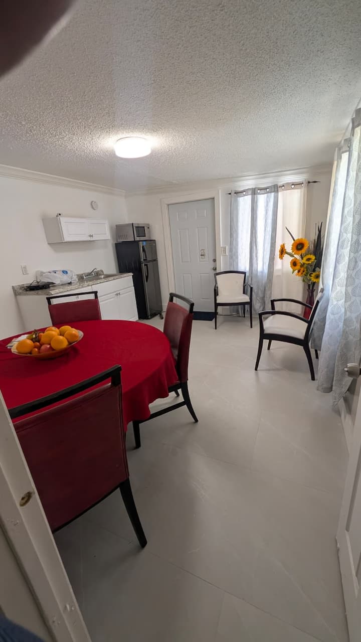 The Cozy Lauderdale Hideaway | Sfl Private Escape - Coral Springs, FL