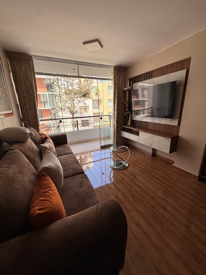 Apartamento En Jesús María - Peru