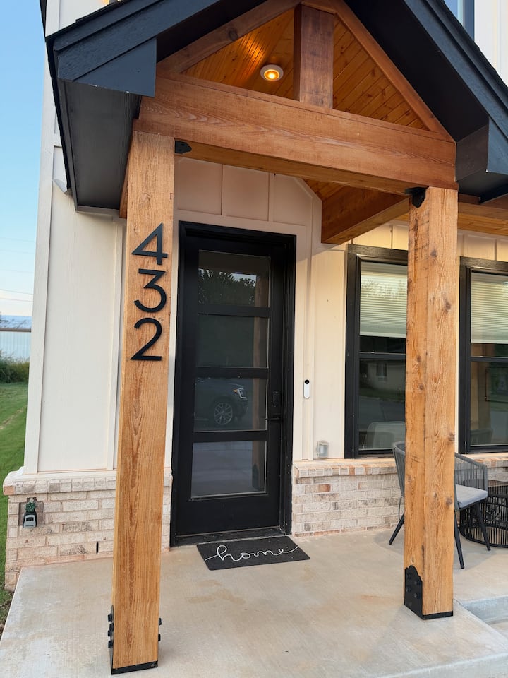 3bed Modern Luxury House432 - Edmond, OK