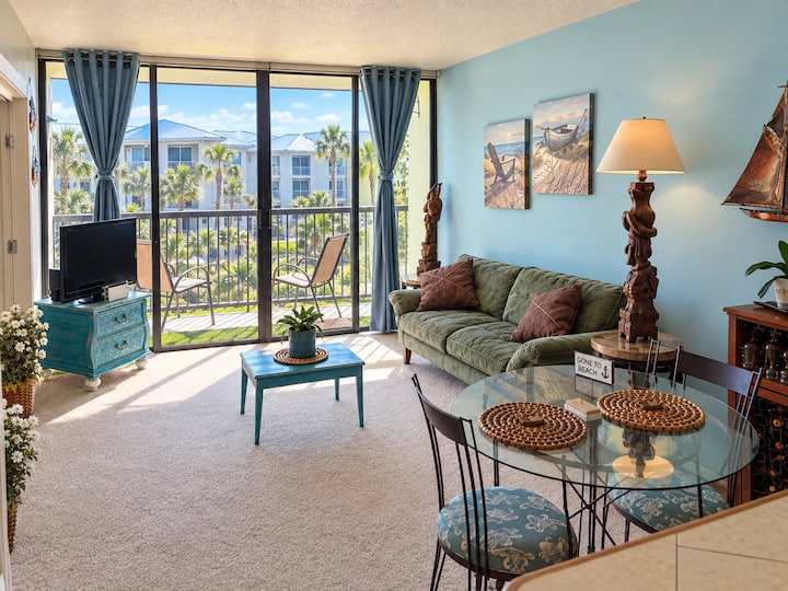 A Humble 1970s Style Beach Retreat - Fort Pierce, FL