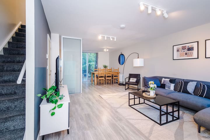Entire Home In Greater Manchester, United Kingdom - Gorton - Manchester