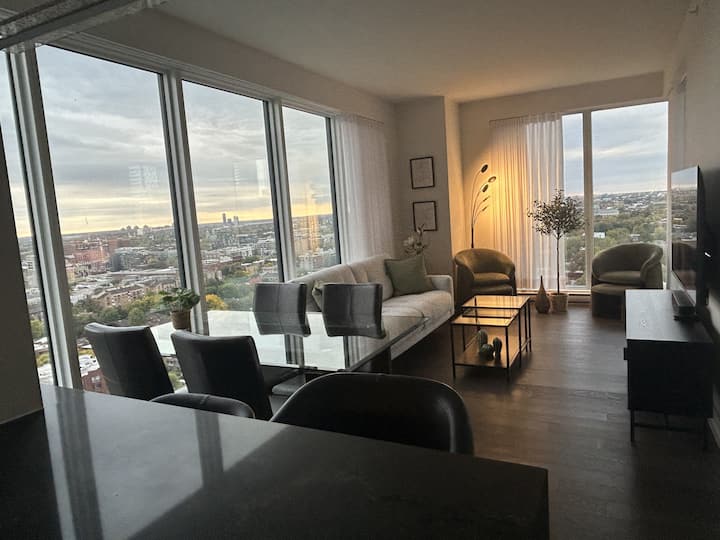 Condo Au Centre-ville De Montréal - Tour Tdc3 - Montreal