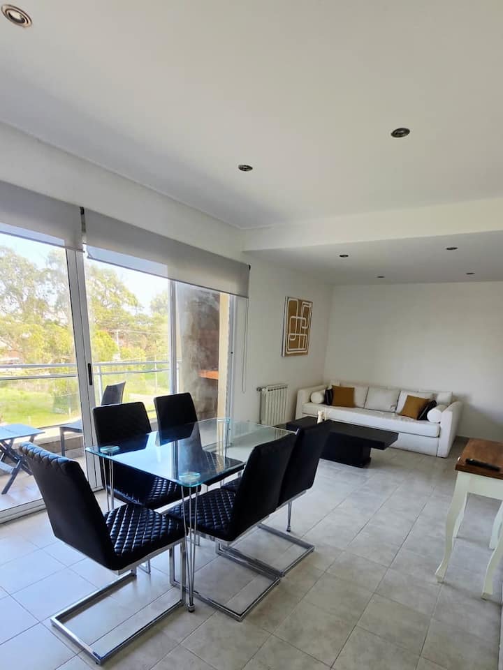 Moderno, Luminoso, Funcional En Una Gran Ubicación - Villa Gesell