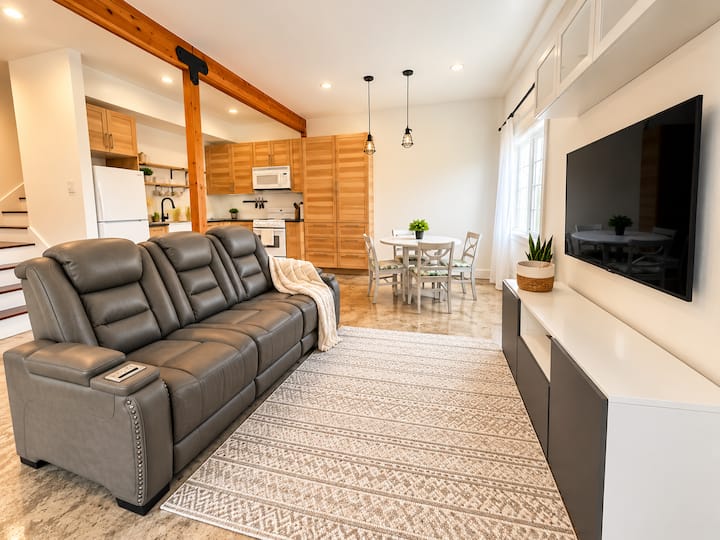 Modern 2br Guesthouse | Private Retreat - Federal Way, WA